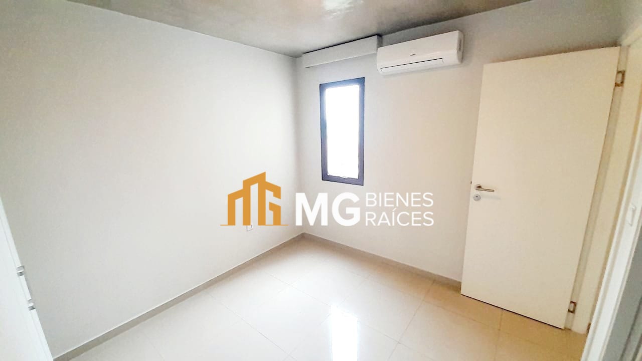 Insignia 1 - BuscoDepto