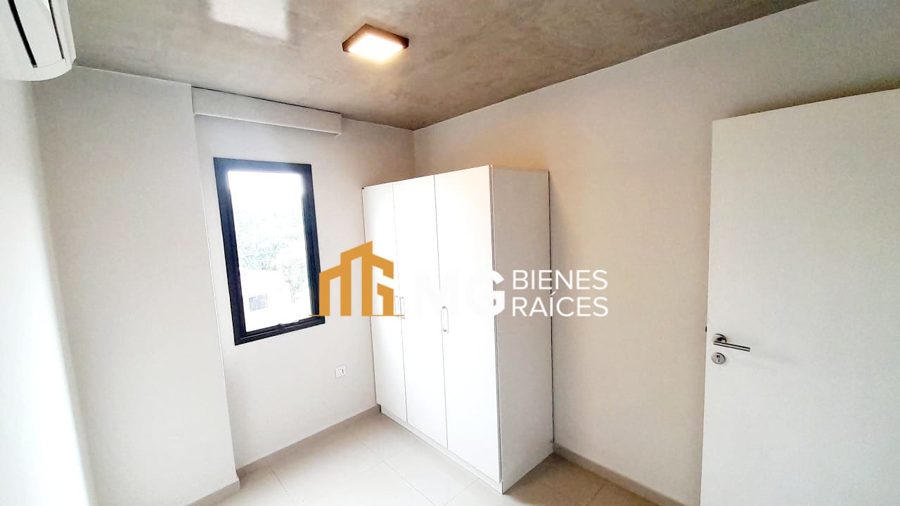 Insignia 1 - BuscoDepto